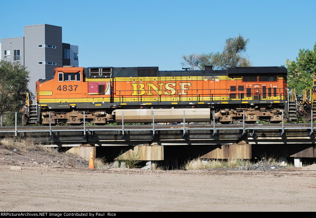 BNSF 4837
